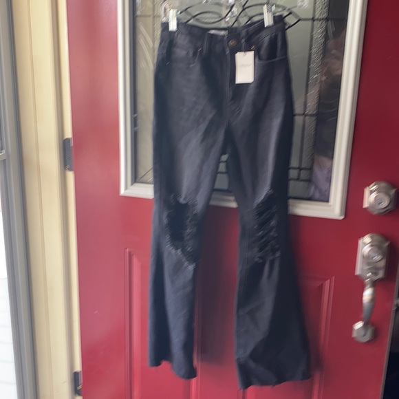 Forever 21 | Jeans | Women Ripped Jeans | Poshmark